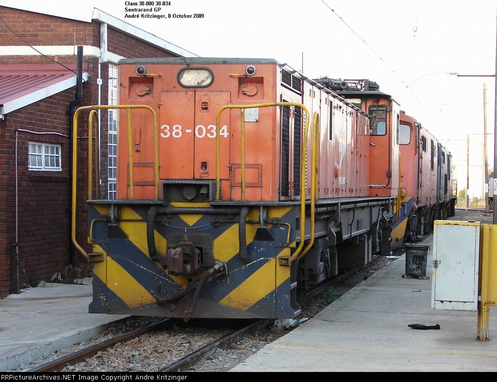 Spoornet Class 38-000 38-034